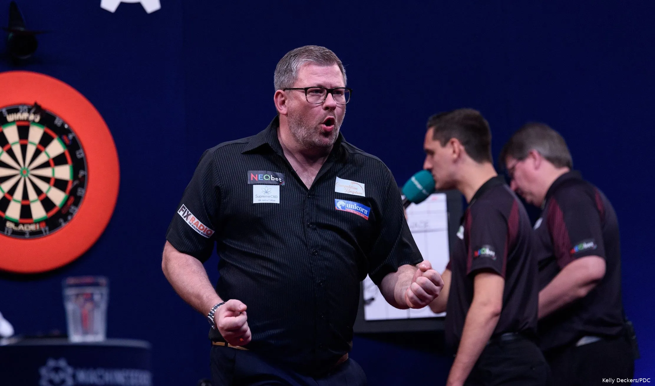 James Wade besiegt Josh Rock und trifft im Finale der UK Open 2025 auf Luke Littler